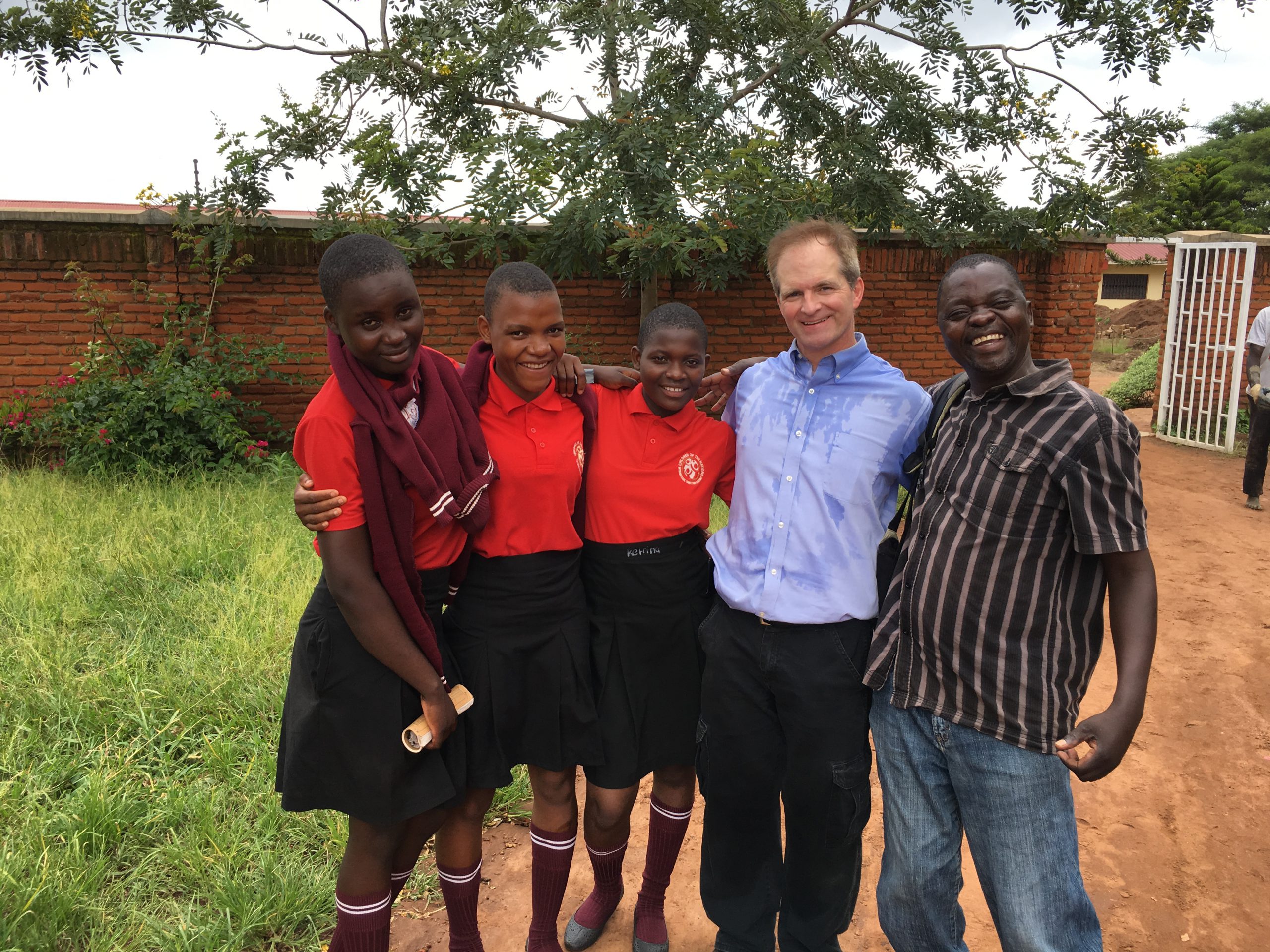 Children of the Nations - Tom Toombs - Christian Children's Performer